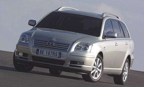 Toyota Avensis II Wagon 2.2 D-4D (148 Hp)